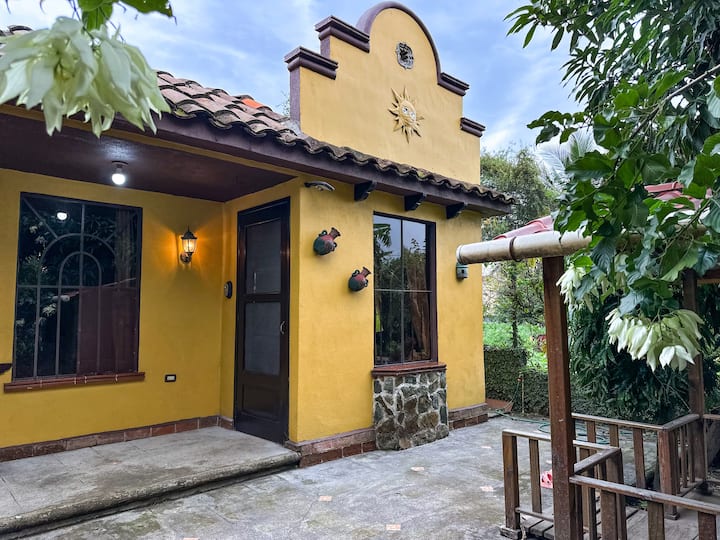 *Casa Familiar* Ubicada A Minutos De Xetulul - San Martin Zapotitlán