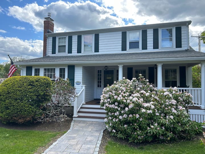Beautiful Home By The Ocean - Marblehead, MA