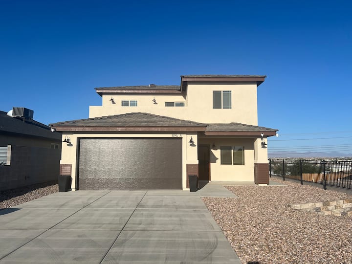 Zavala’s Desert Oasis - Yuma