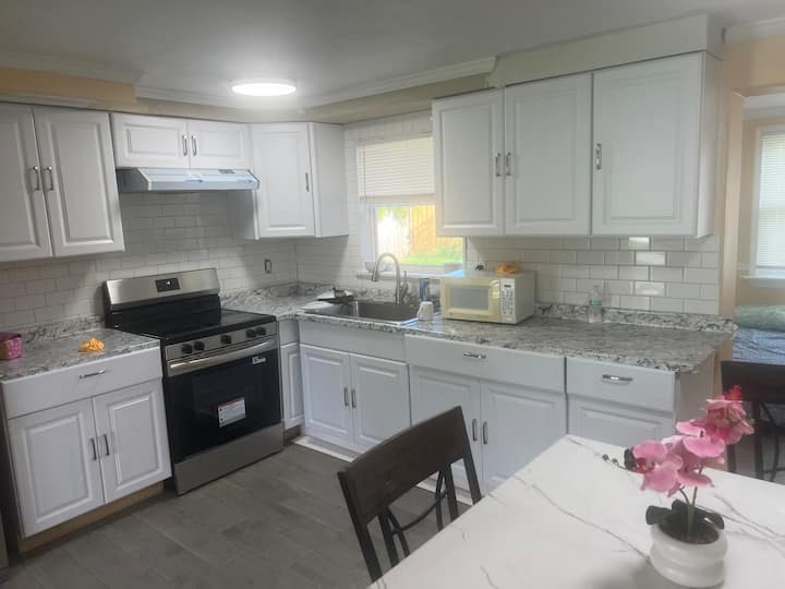 Holiday Home - Tarpon Springs, FL