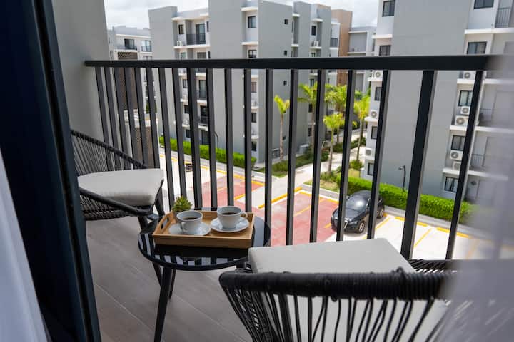 Tropical Hideaway Apartment/pool/gym - Punta Cana