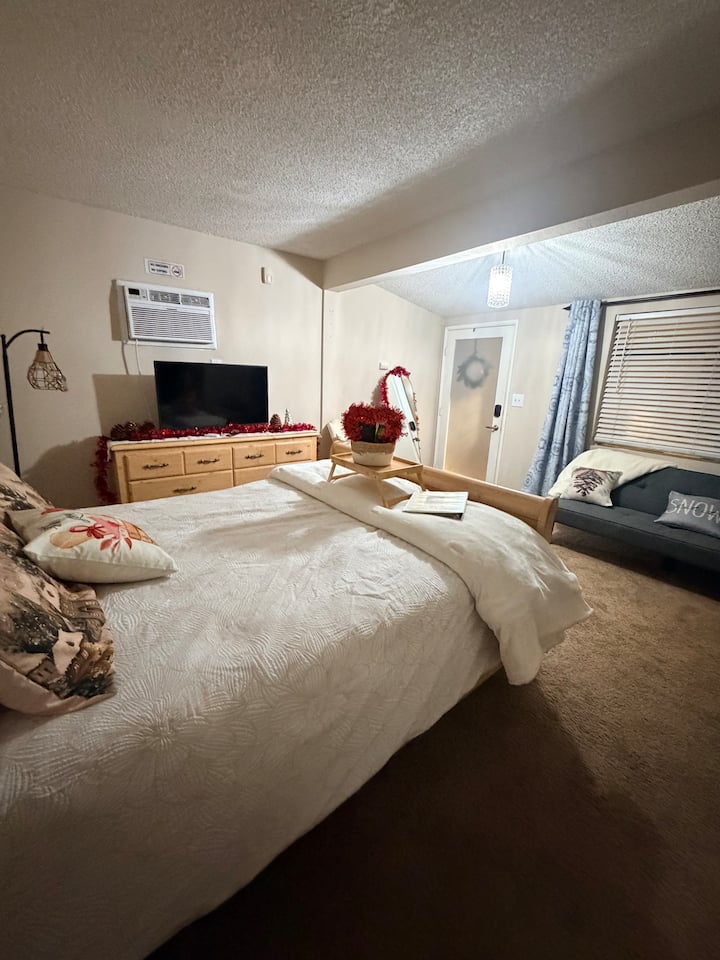 Your Lucky Charm Home Near Soboba Casino - Hemet, CA