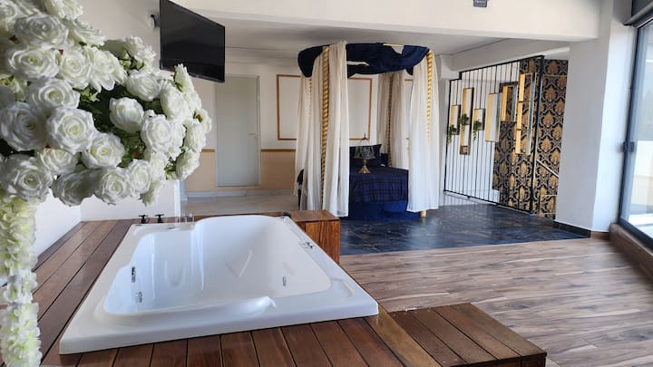 Loft De Doble Altura Con Jacuzzi Y Terraza - Puebla