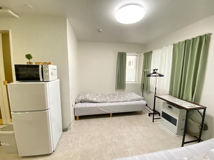 学園前駅徒歩6分|すすきのまで1駅|大通まで2駅|札幌駅まで3駅|wi-fi暖房完備(106室) - Sapporo