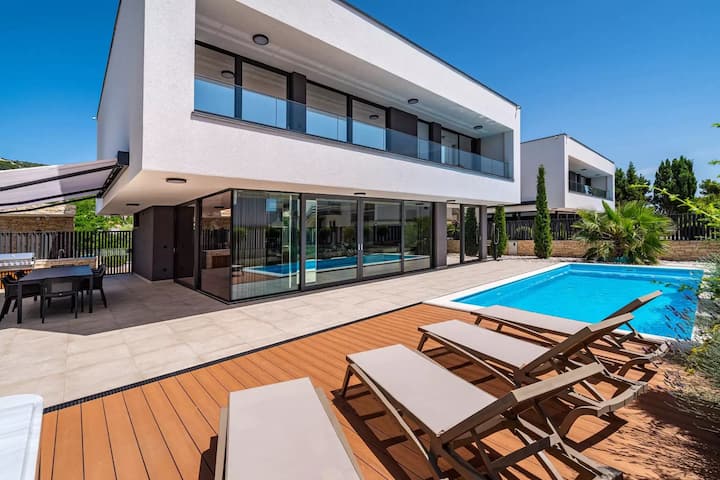 Villa Alpha - Rab