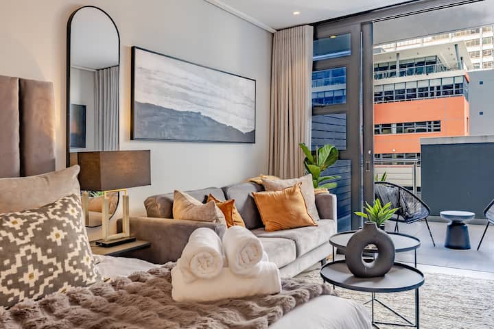 16 On Bree Stunning Apt Gym+pool+parking - Cape Town