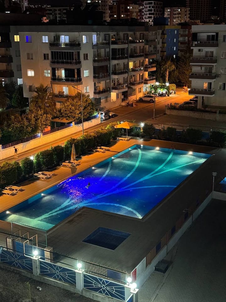 Erdemlide 1+1 Lüks Tatil Sitesinde, Plaja 45m - Erdemli