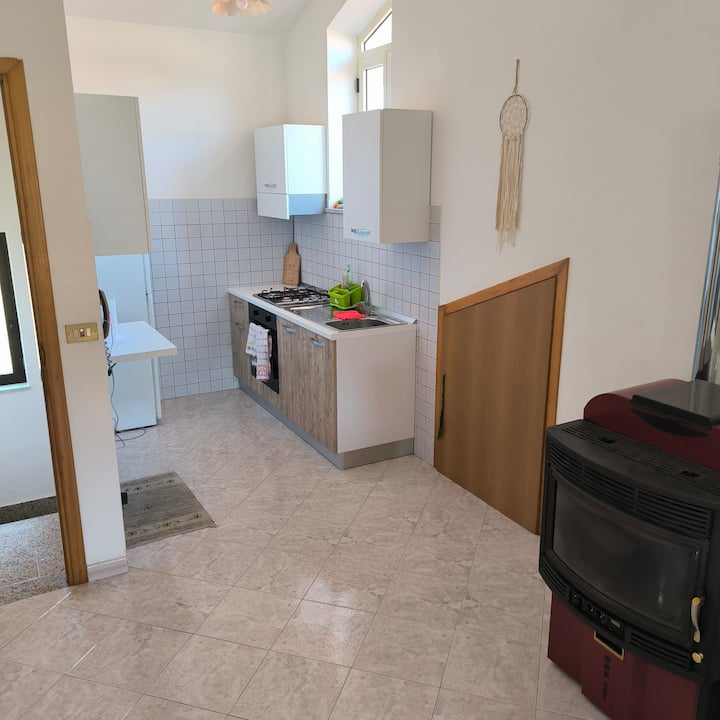 Accogliente Mansarda Con 2 Camere Da Letto - Belsito