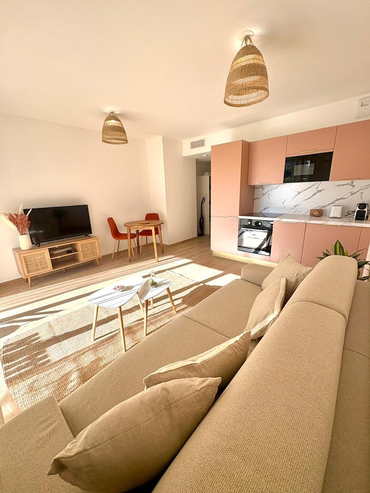 Studio Le Quartz : Neuf, Clim, Parking, Piscine - Saint-Laurent-du-Var