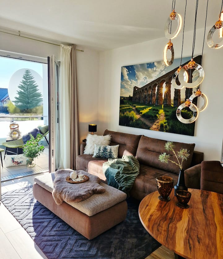 24/7 Check-in • Free Parking • Balcony • Modern - Aschaffenburg