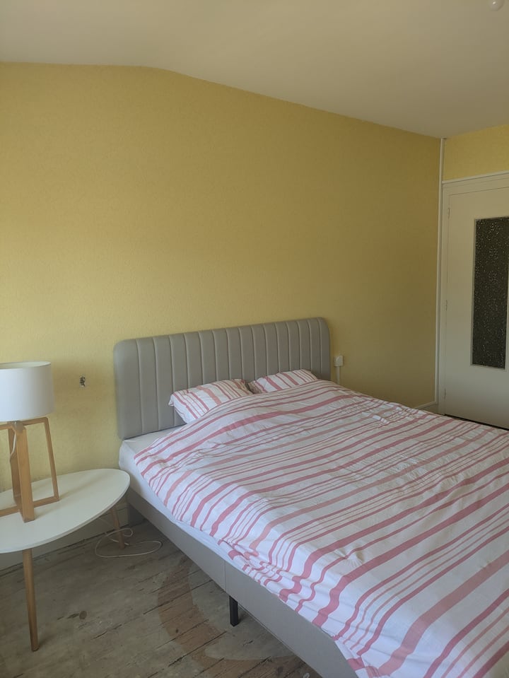 Jolie Chambre à Louer - Coulon