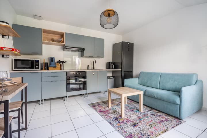 Escale Détente : Jacuzzi Privé, Terrasse Et Clim - Tremblay-en-France