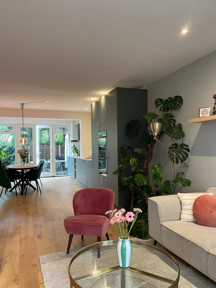 Spacious Apartment In Amsterdam - Amsterdam