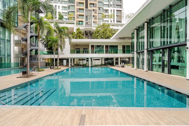 High-floor Corporate Stay | Fast Wifi  Quiet - Cyberjaya