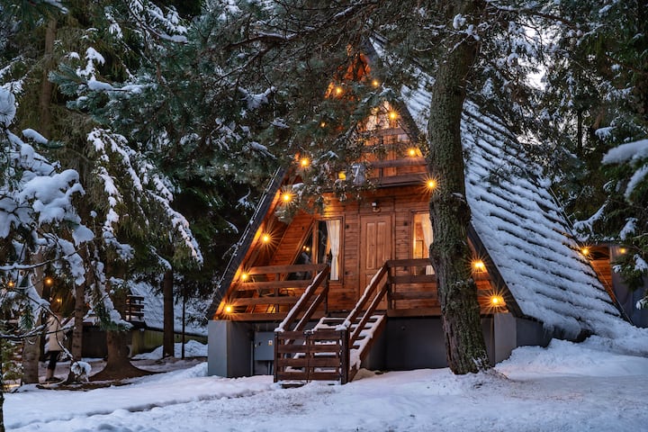 Chatka W Lesie Z Jacuzzi/basen - Poland