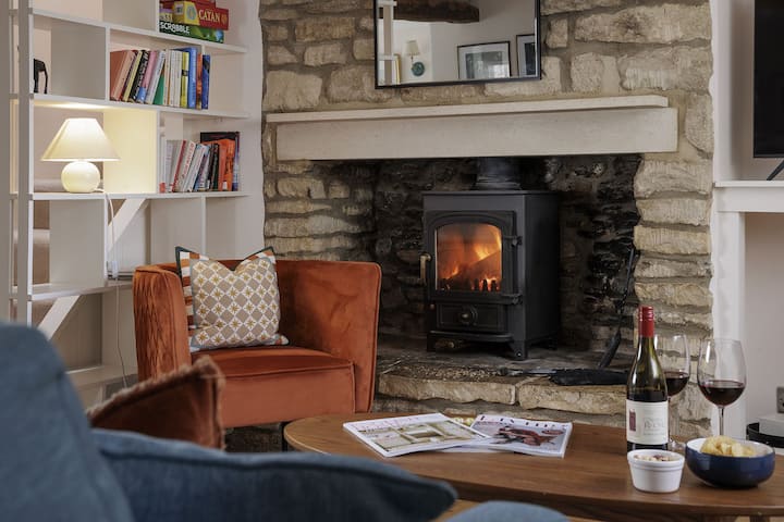 Dog Friendly Cottage - The Roost - Bibury