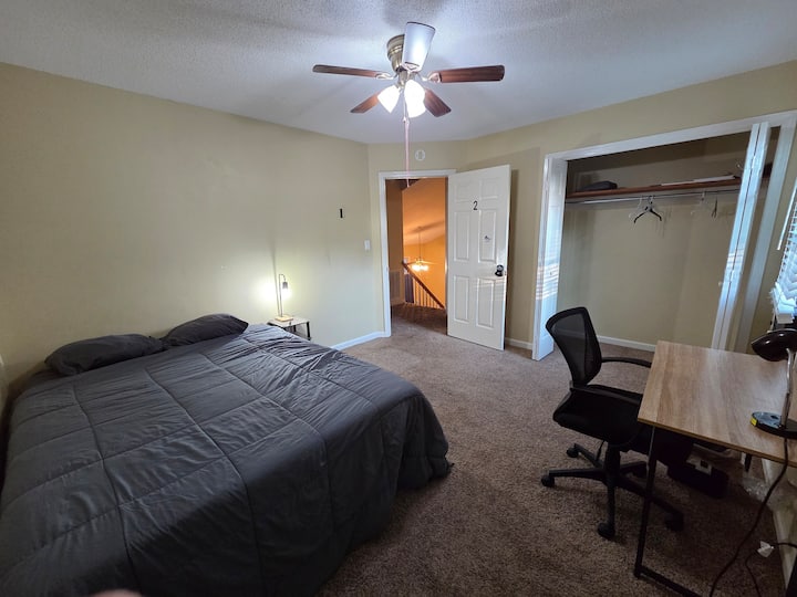 Warm And Cozy Home - Clarksville, TN