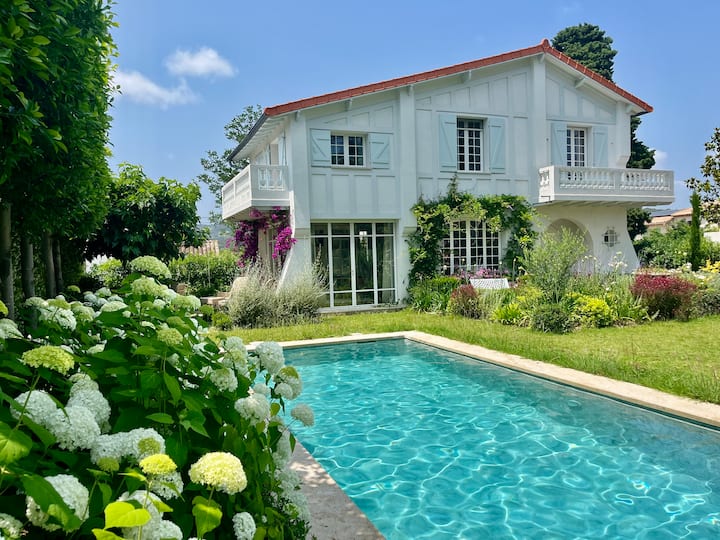 3br Villa, Pool, Walk To Beach - Antibes