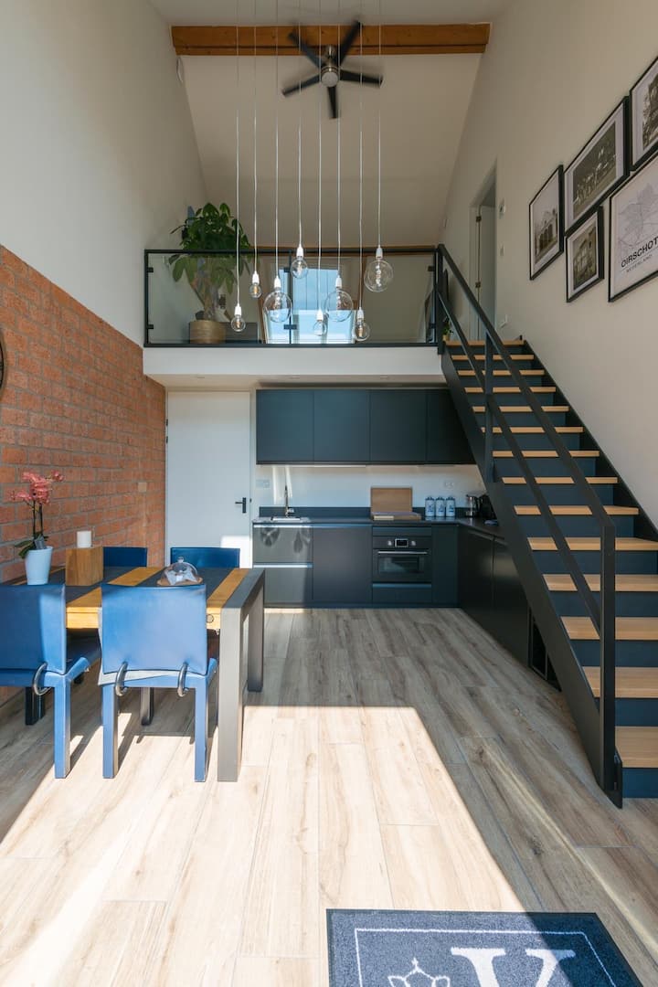 Modern Farm Loft With Own Garden & Hot Tub Option - Oirschot