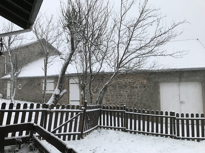 Maison Paisible à La Campagne - Le Chambon-sur-Lignon