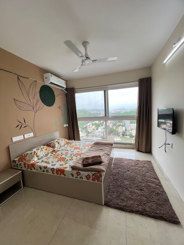 Sonyas Windsong On The Hill - 17 - Pune