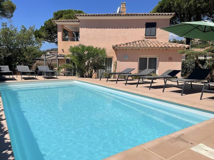 4 Bed, 4 Bath Villa With Pool - Sainte-Maxime
