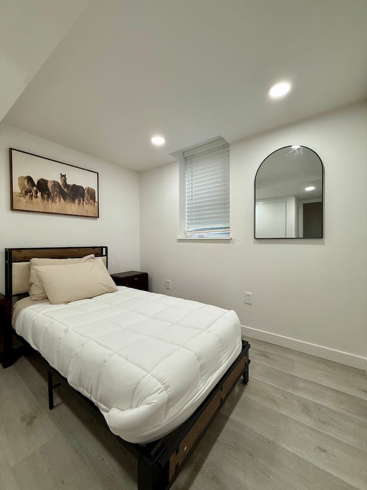 Horse Saddle Room - Portland, OR