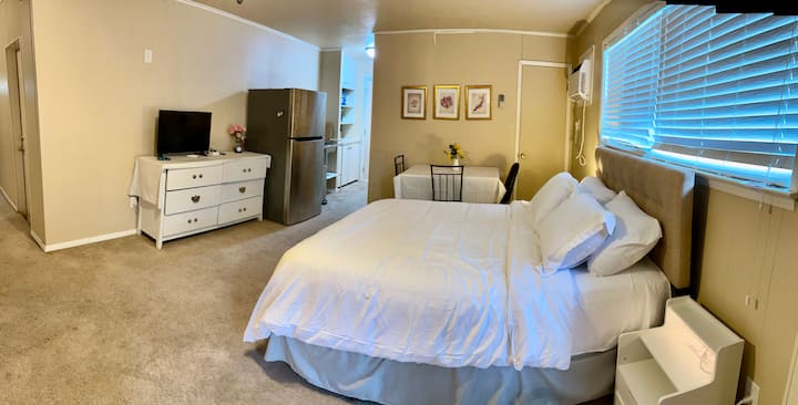 Private Suite Next To Dfw For Individual/family - Fort Worth, TX