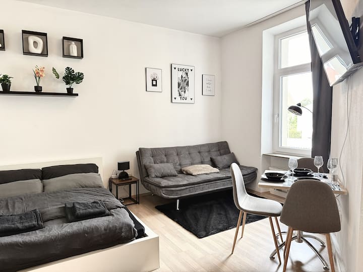 Central & Quiet By Train Station | With Kitchen - Bamberg