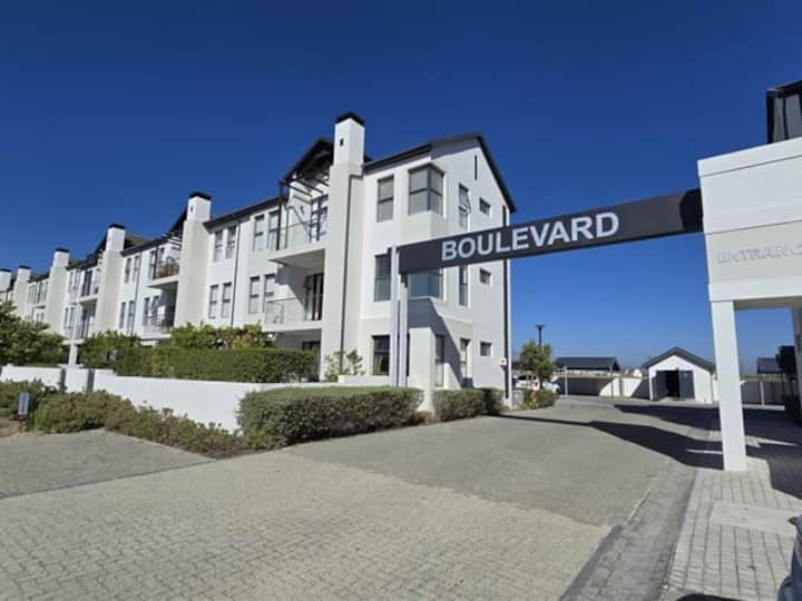 Country Estate - Somerset West