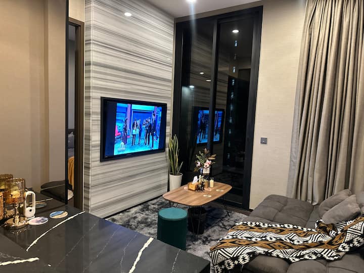 Luxroom 1min Thonglor Bts/fastwifi/pool/gym/onsen - Bangkok