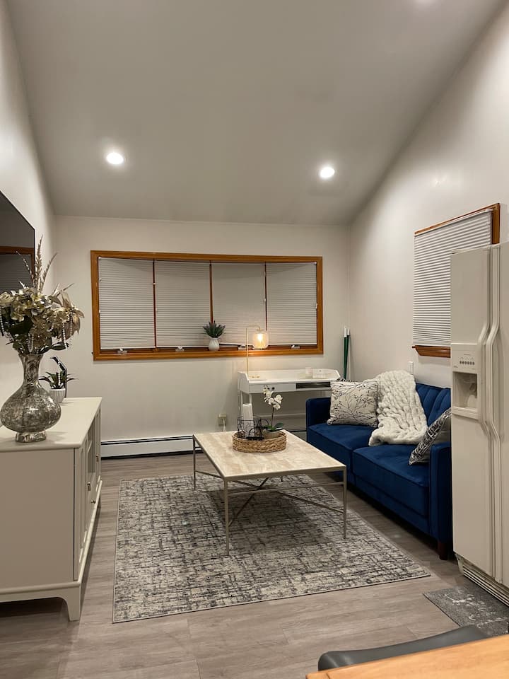 Cozy Nest In East Northport - Del Vino Vineyards, Northport