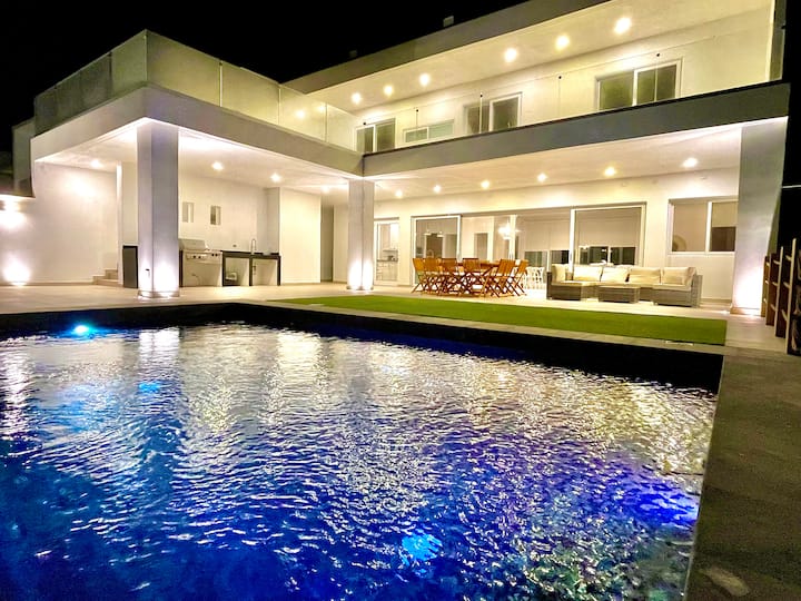 Casa Sobre La Playa 5 Recámaras - Sonora