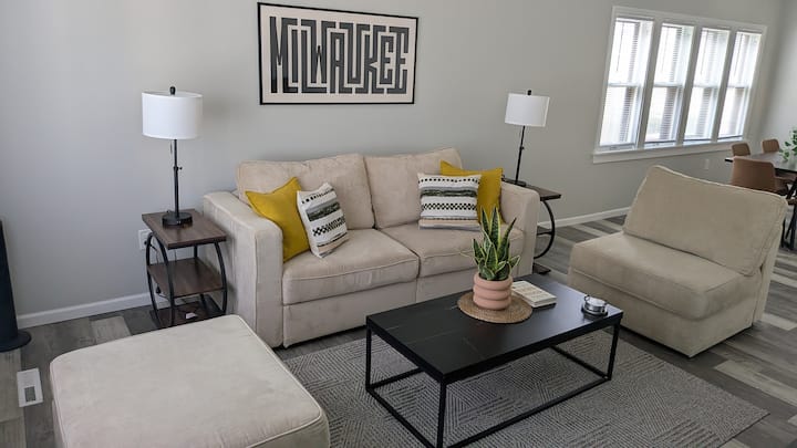 Cozy Gem In A Great Location! - Milwaukee, WI