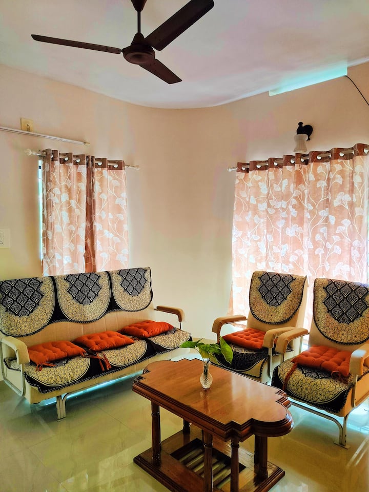 Diya-ac 2bhk| Near Temple & Airport| First Floor - Thiruvananthapuram