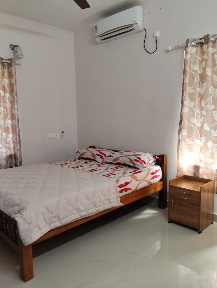 Dwiti- 1bhk Near Temple & Airport On First Floor - Thiruvananthapuram