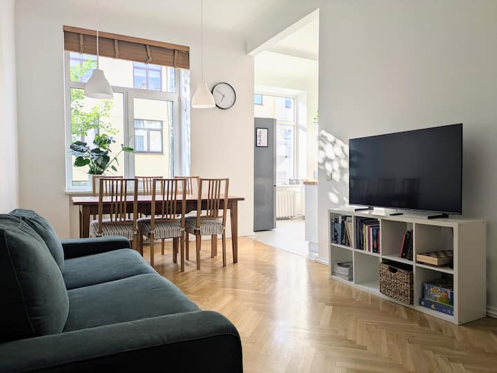 Bright Apartment | 3-bedrooms | Free Parking - Riga