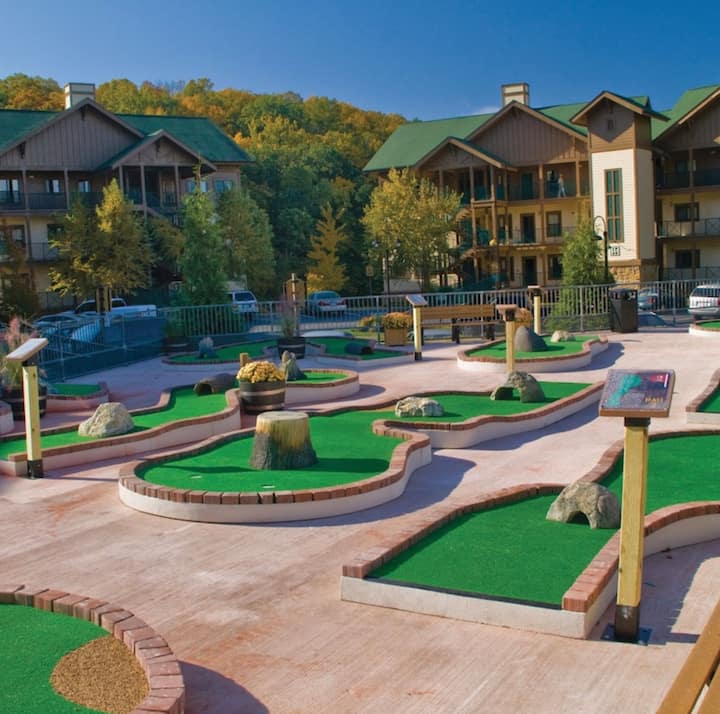 2br Condo At Smoky Mts Resort - Sevierville