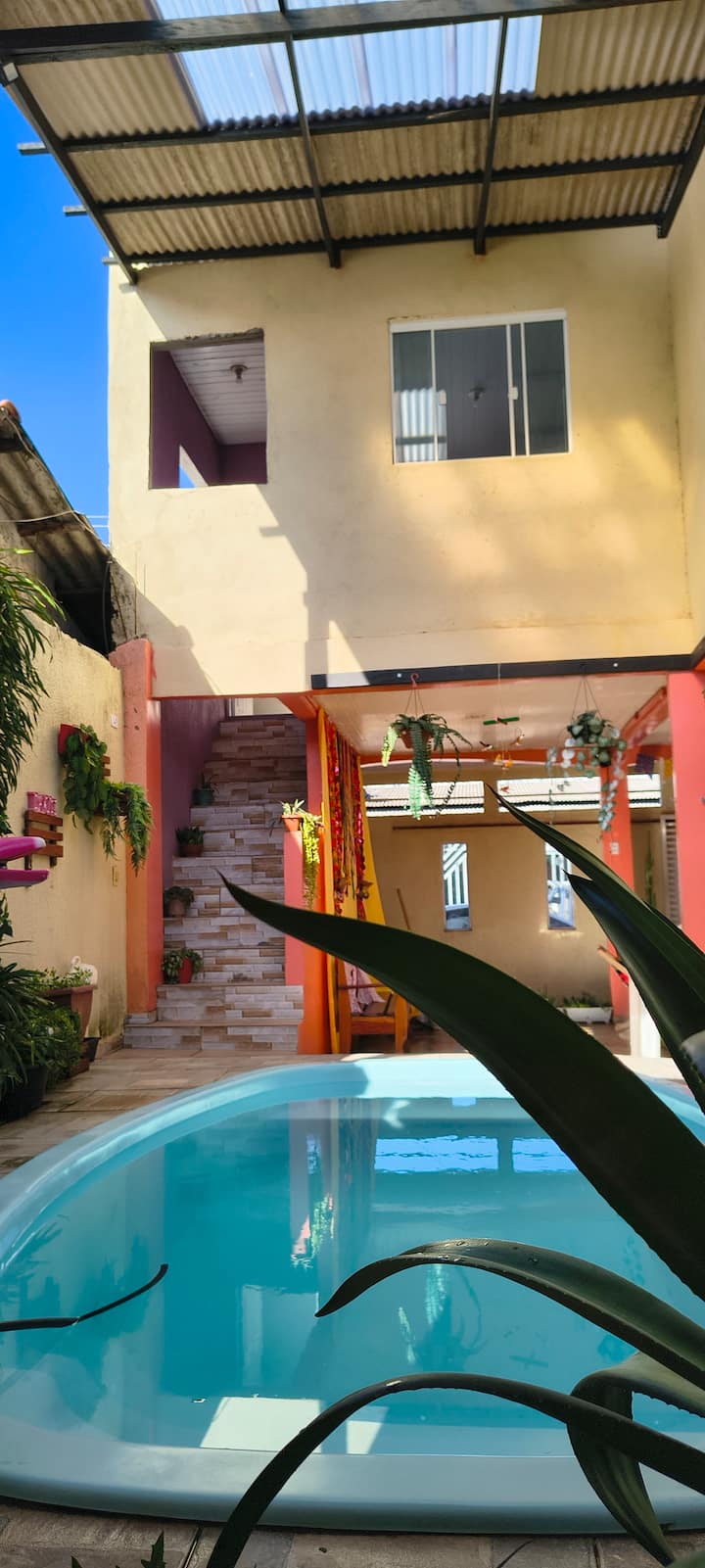 Apê Com Garagem E Piscina No Centro Do Buritizal. - Santana, Brazil