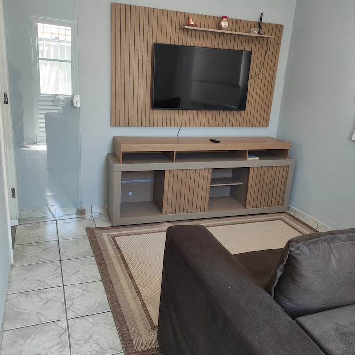 Casa 2 Qts 1 Suíte C/ Ar Split E Garagem P/2 Carro - Vila Velha