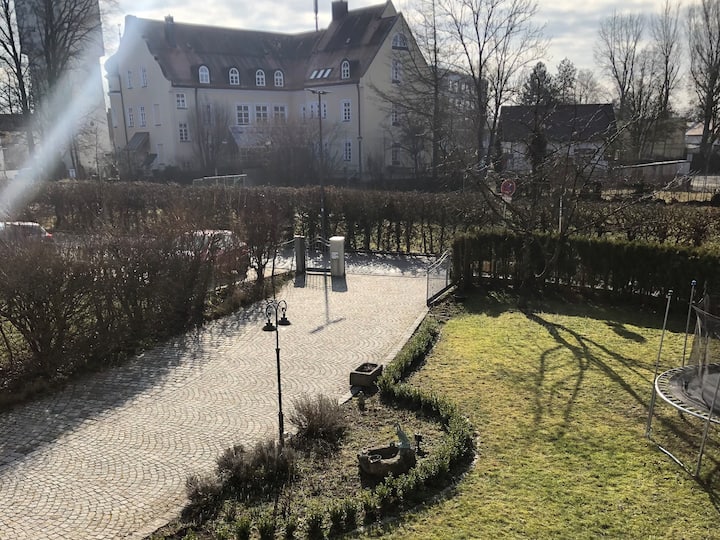Ruhiges Haus In Bester Lage - Landshut
