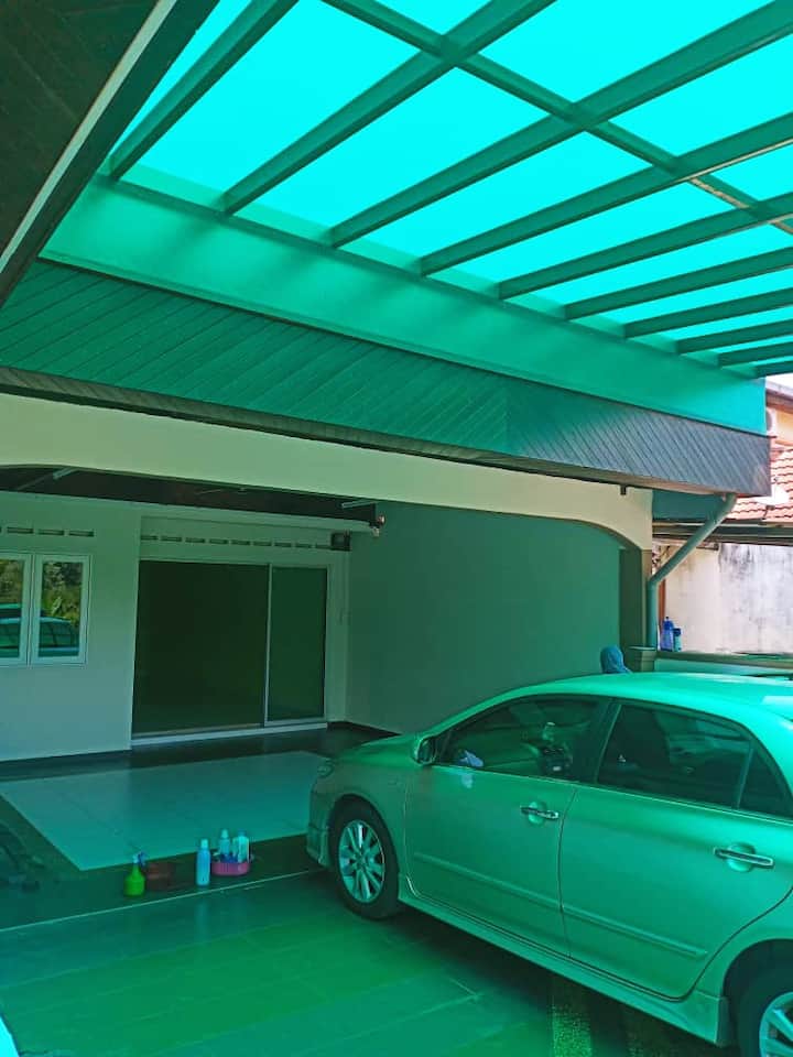 Reeniy Homestay 2 - Mersing