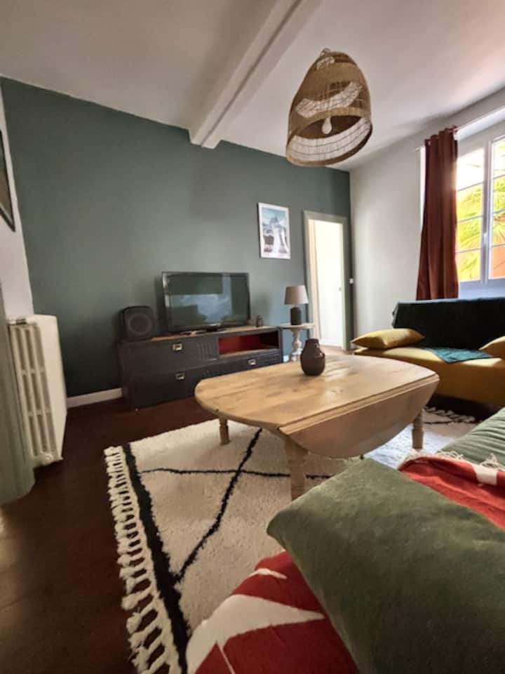 Spacieux T3 Avec Patio, Secteur Montpensier - Pau - Pau, Francia