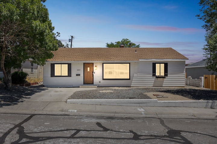 Convenient Rental To Hospitals And Airport - Reno