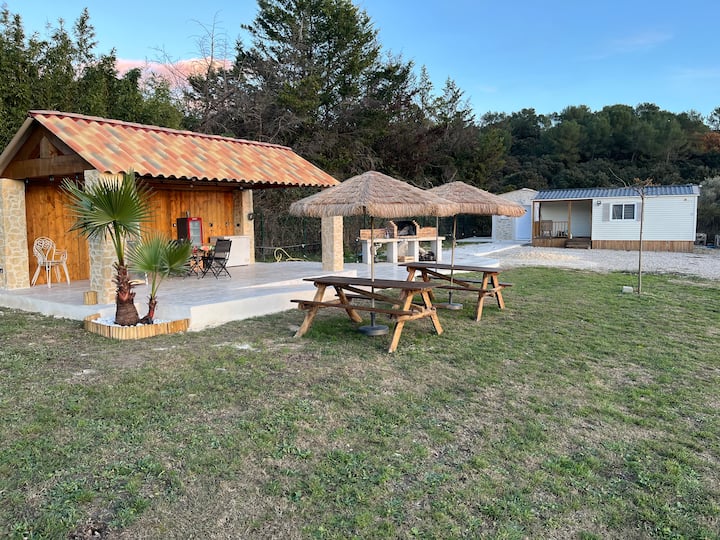 Terrain De Camping - Gard