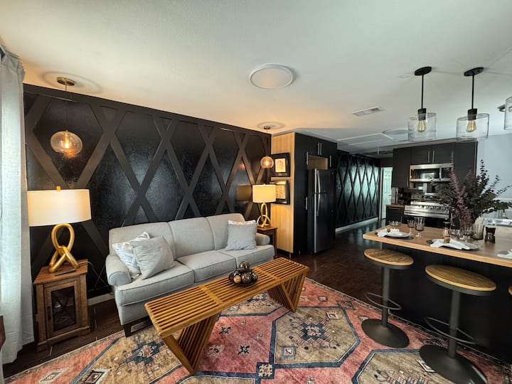 Southfork Casita- Stylish 2 Br Near Downtown - Cedar Crest - Dallas