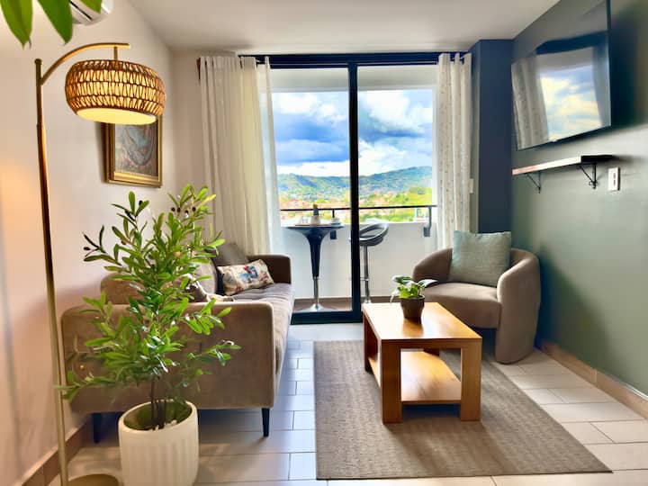 Family Apartment With Balcony And Panoramic View. - Honduras