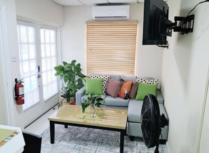 Bayleaf Lodge - Bridgetown