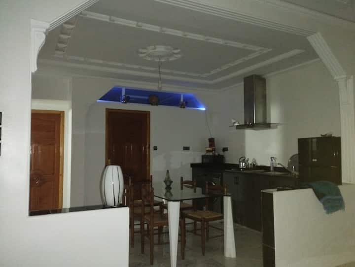 Charmant Appartement Lotissement Calme Et Paisible - Azrou