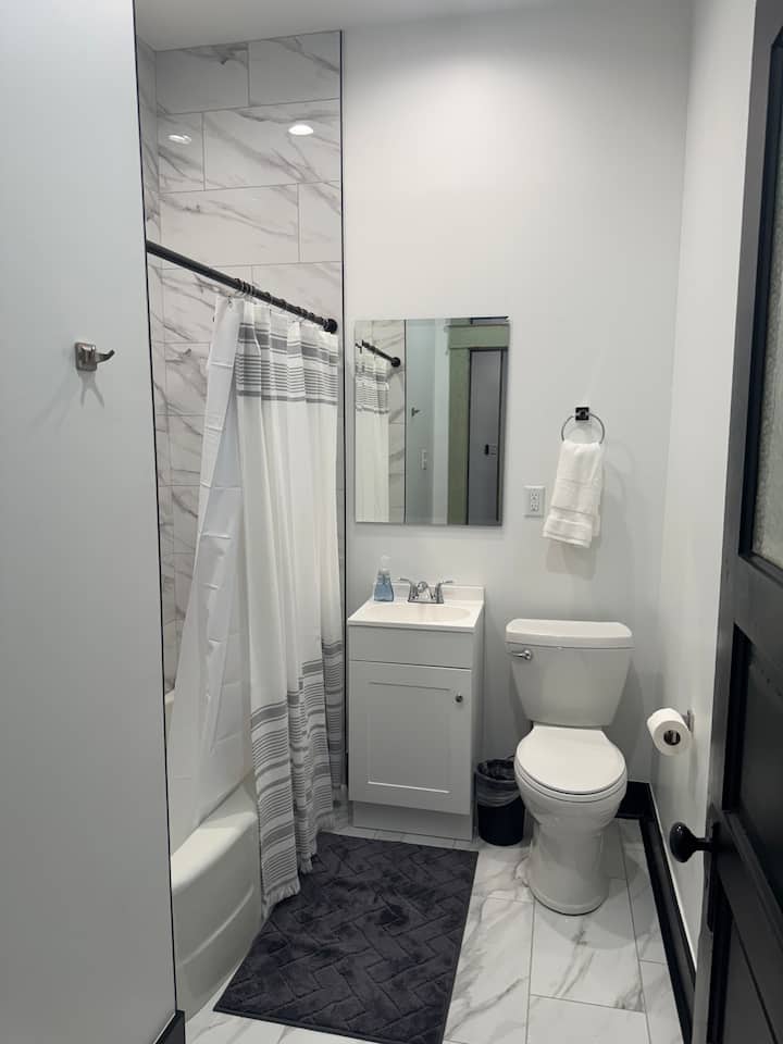 Apartment 3 - Downtown Okmulgee - Okmulgee Lake, OK